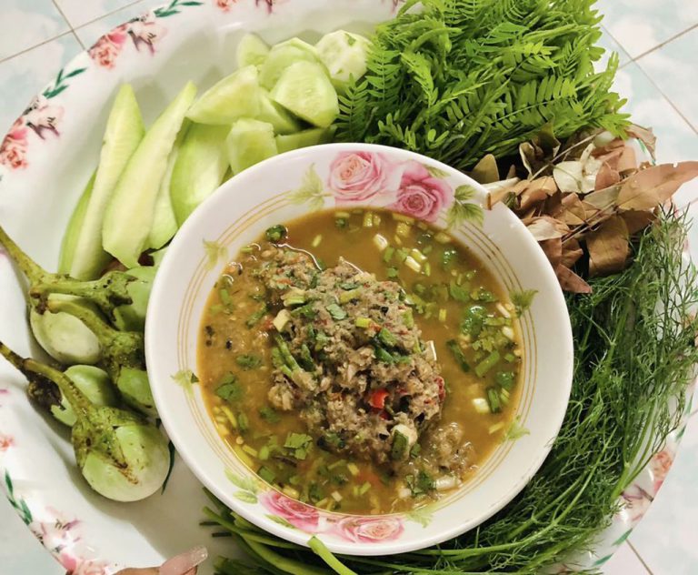 ป่นปลาใส่แมงดา เมนูอีสานสุดแซ่บทำง่ายๆ หอมแมงดา - SARAKASET.COM